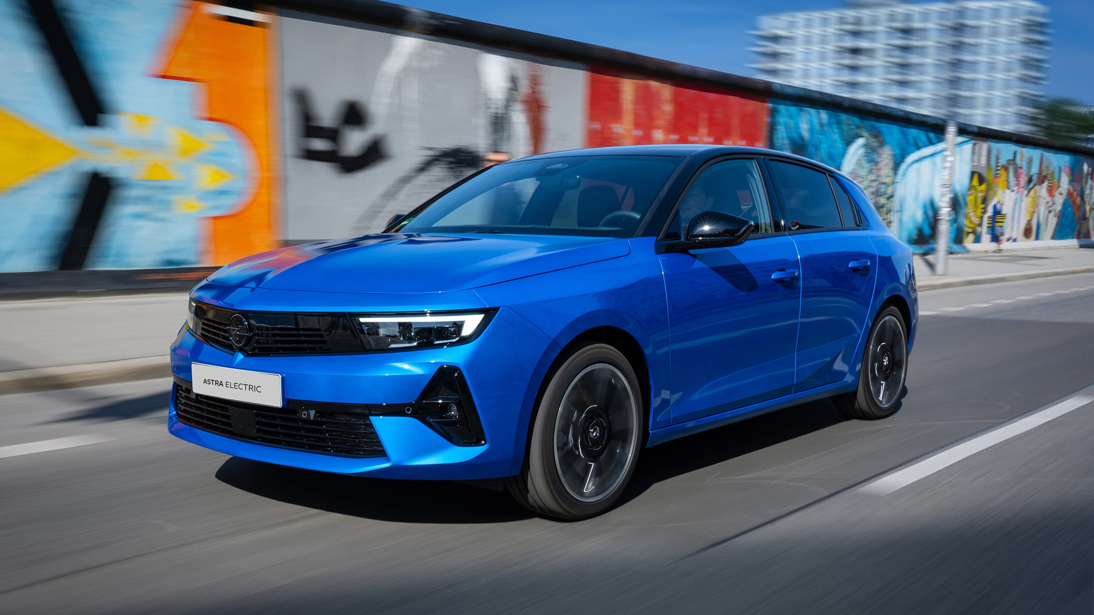 IRISH DEBUT FOR NEW OPEL ASTRA ELECTRIC AT NEVO EV SHOW