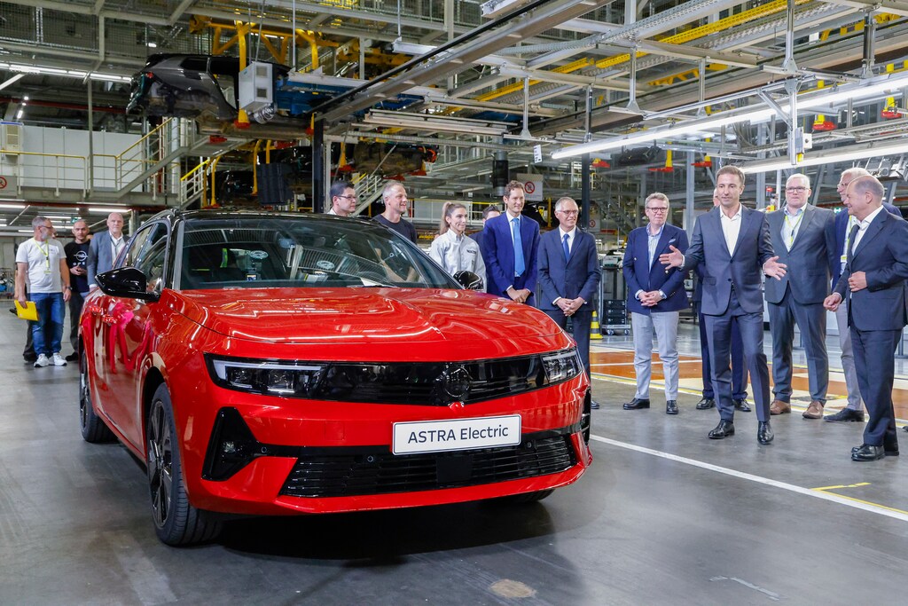 DOUBLE CELEBRATIONS AT OPEL: 125 YEARS OF AUTOMOBILE PRODUCTION AND 60 ...