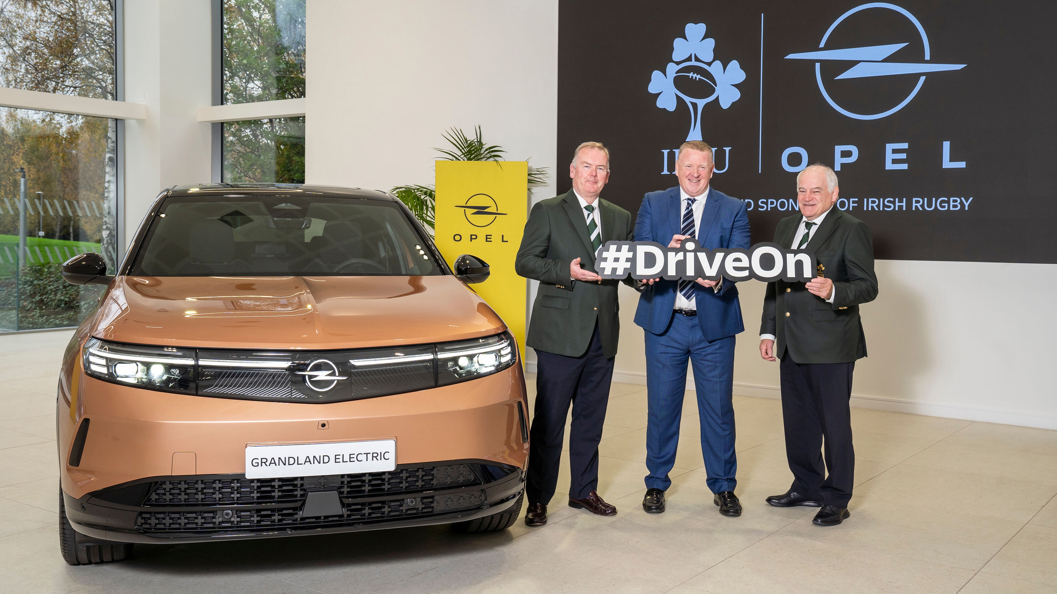 OPEL IRELAND AND THE IRFU DRIVE ON WITH FOUR-YEAR SPONSORSHIP RENEWAL