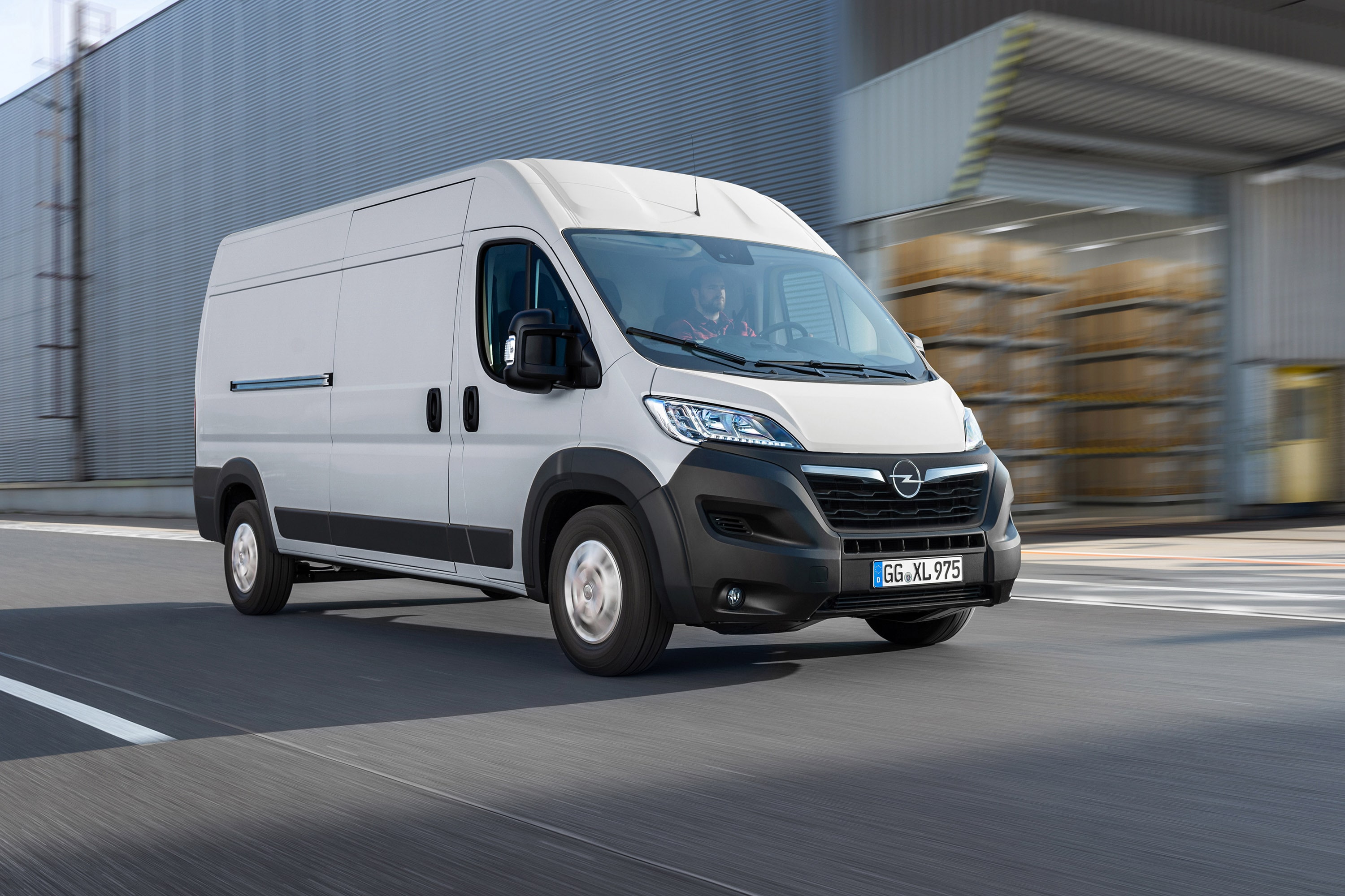 New Load-lugging Opel Movano Arrives in Ireland